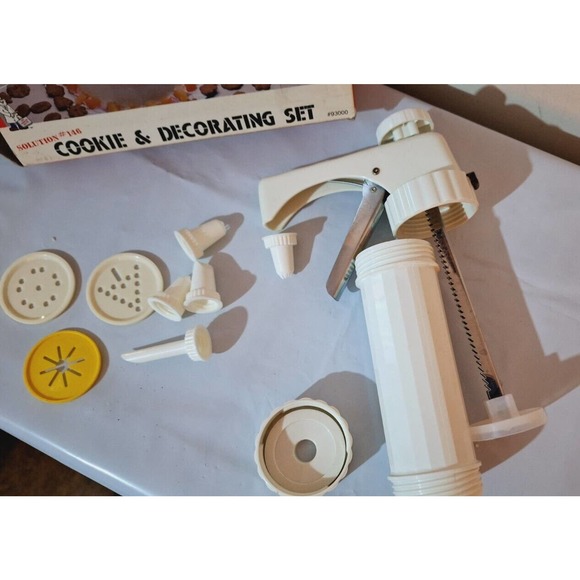 ACME | Kitchen | Acme Cookie Decorator Set 9300 W3 Discs 5 Nozzles In ...